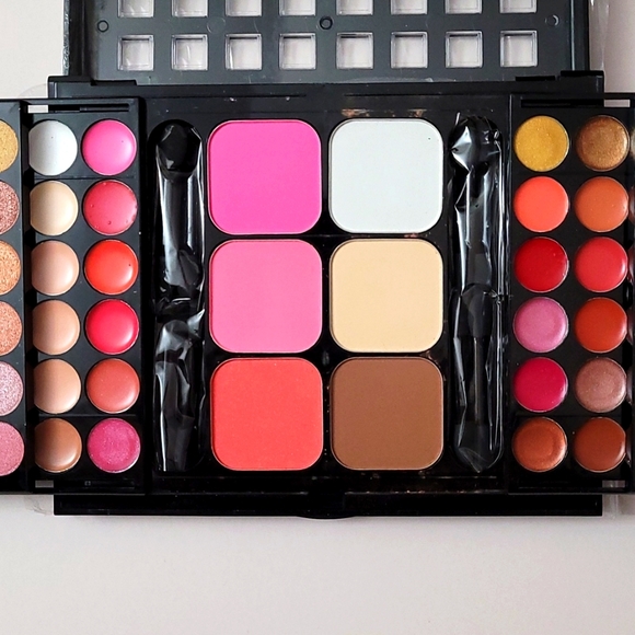 Every Color Imaginable | Makeup | Allinone 78 Color Makeup Palette ...